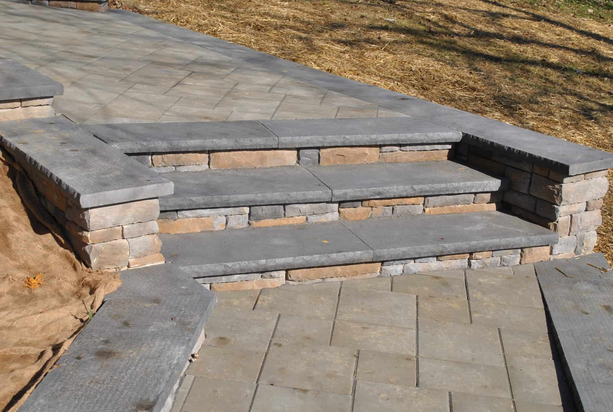 The Ultimate Guide to Building a Stunning Flagstone Walkway: Step-by ...